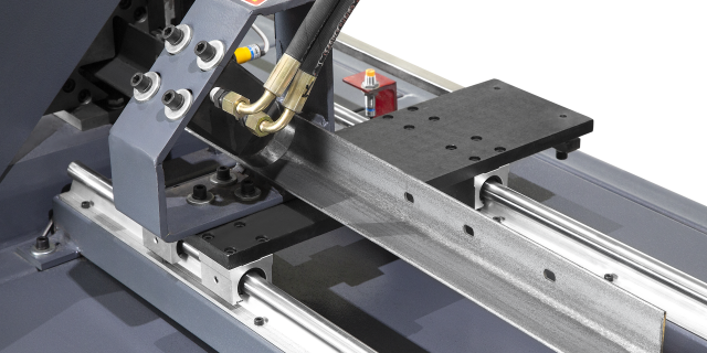 PUNCIONADEIRA HIDRÁULICA CNC CANTONEIRA - Refriweb